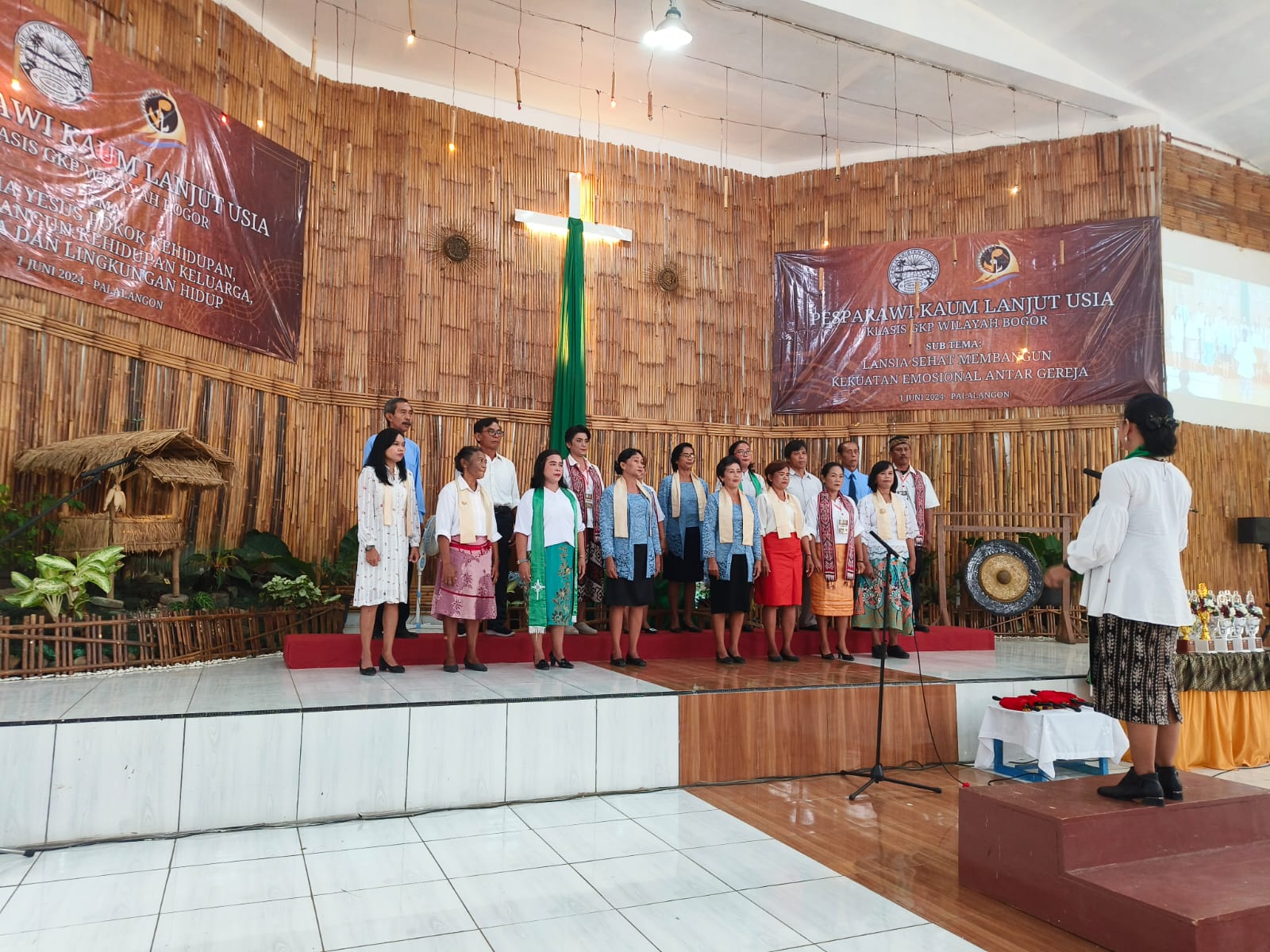 Pesparawi Lansia Klasis Bogor 2024 - Gereja Kristen Pasundan Kegiatan ...